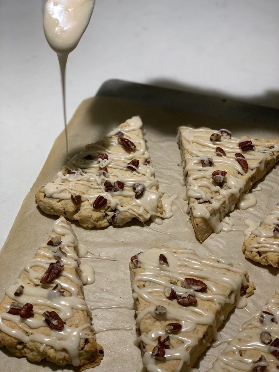 Maple & Toasted Pecan Scones - Treks & Bites ®️